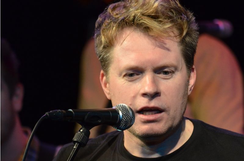 Jimmy Kelly, jeden z nejznámějších evropských pouličních umělců, se ...