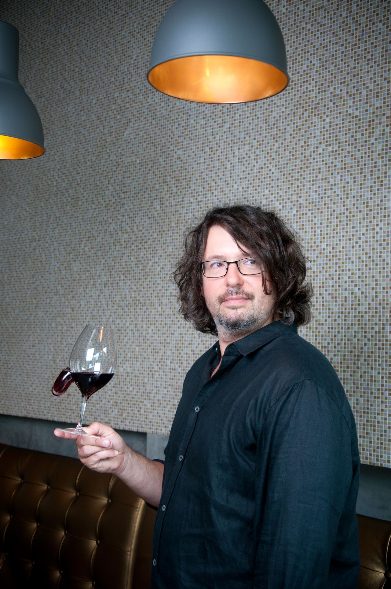 Slovenský designér Patrik Illo: Líbí se mi, když se sklo hýbe - Novinky