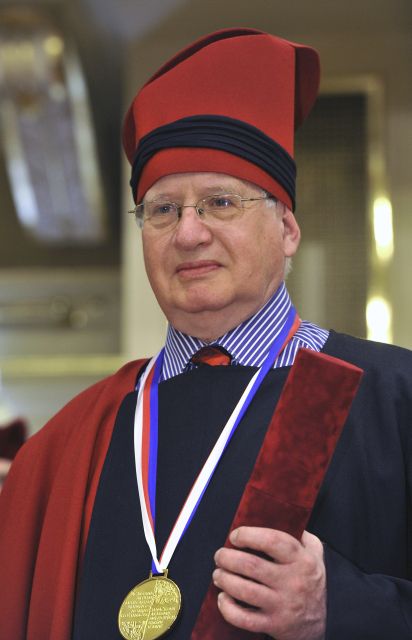 Zemřel britský profesor John Tyrrell, propagátor Janáčkovy hudby - Novinky