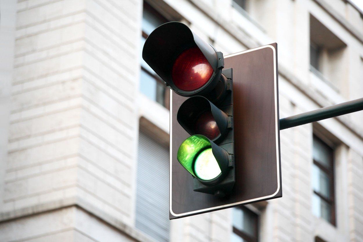 První semafor na světě začal fungovat před 150 lety. Dlouho nevydržel ...