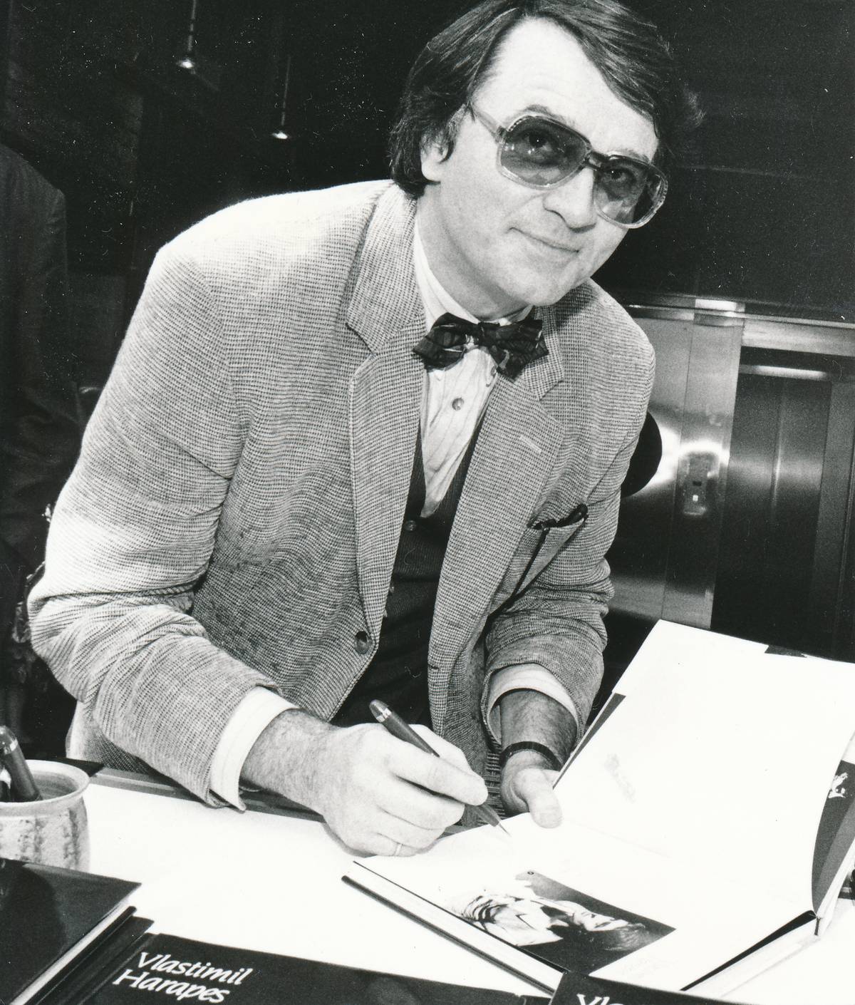 Foto: OBRAZEM: Vlastimil Harapes (1946-2024). Mezi baletem a filmem