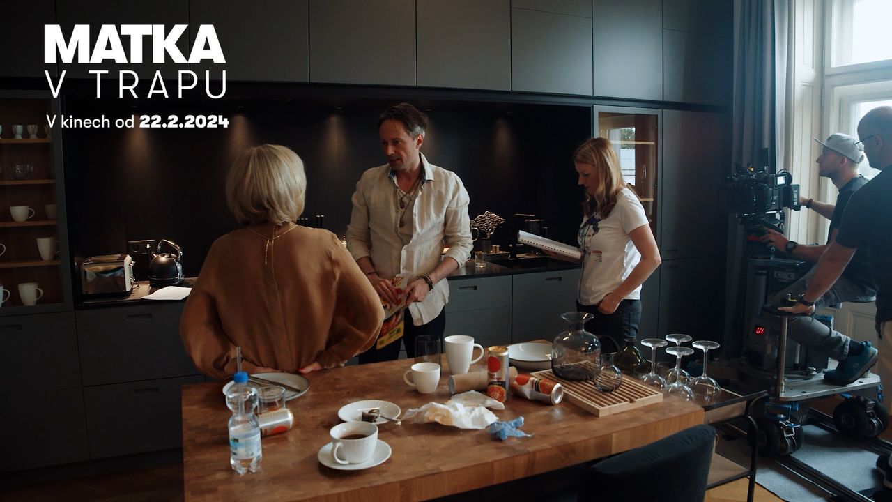 Co se děje, když je Matka v trapu | Stream