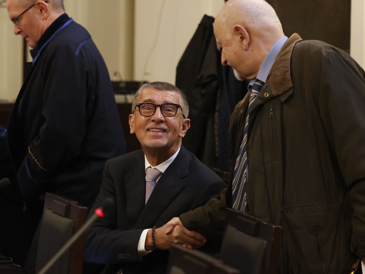 Andrej Babiš a Jana Nagyová u soudu | Stream