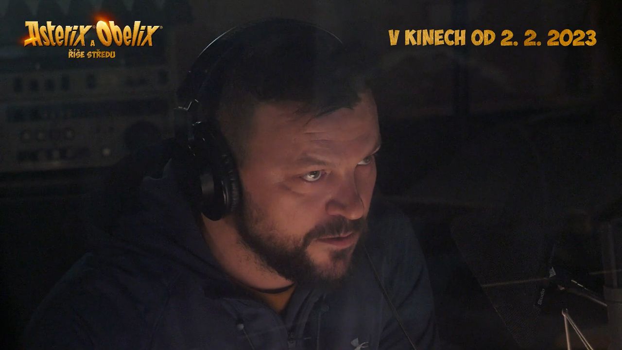 Tomáš Ujfaluši jako dabér. Ve filmu Asterix a Obelix: Říše středu ...