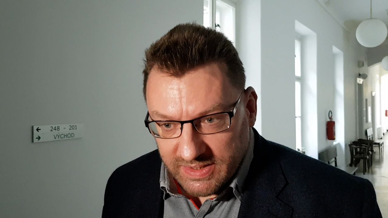 Volný dostal za šíření poplašné zprávy o vraždách skrze ivermektin ...