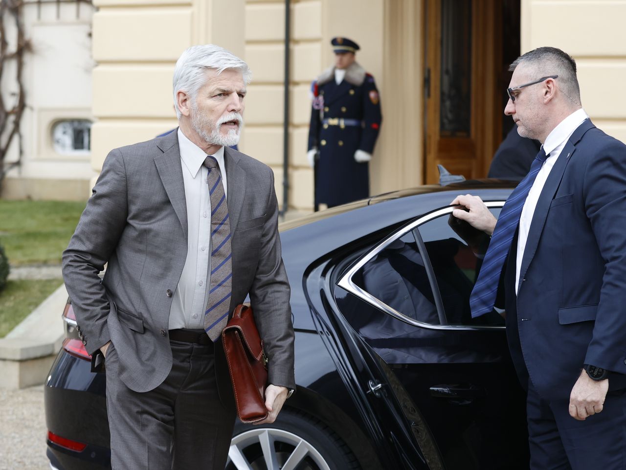 Pavel po setkání se Zemanem: Požádal jsem ho, ať už nečiní žádná zásadní rozhodnutí | Stream