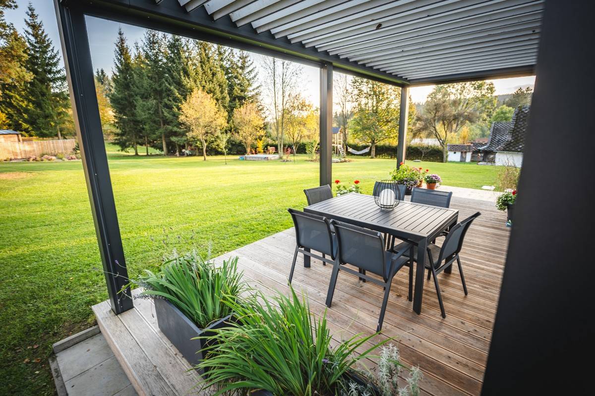 Foto: Zamilovali si Vysočinu. Na pozemku dědovy chalupy postavili hned ...