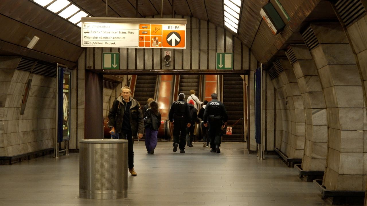 Stanice metra Flora se od února na deset měsíců zavře. Nahlédli jsme do ...