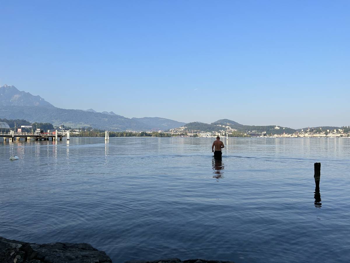 Foto: Těžká životní situace zavála Čecha do Švýcarska. Pekelné začátky ...