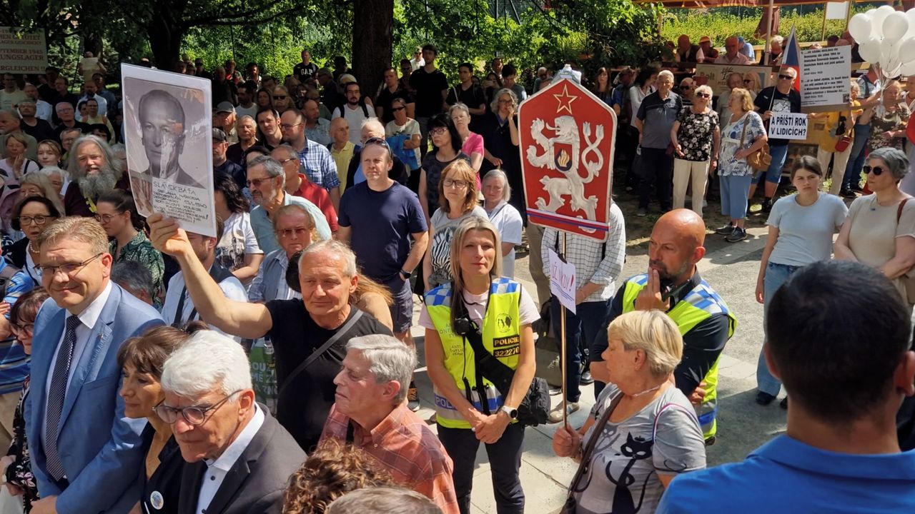 V Brně skončil sjezd sudetských Němců | Stream