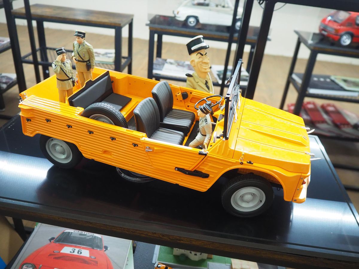 Od ferrari po filmové legendy. Sběratel ze Zlínska vlastní největší ...